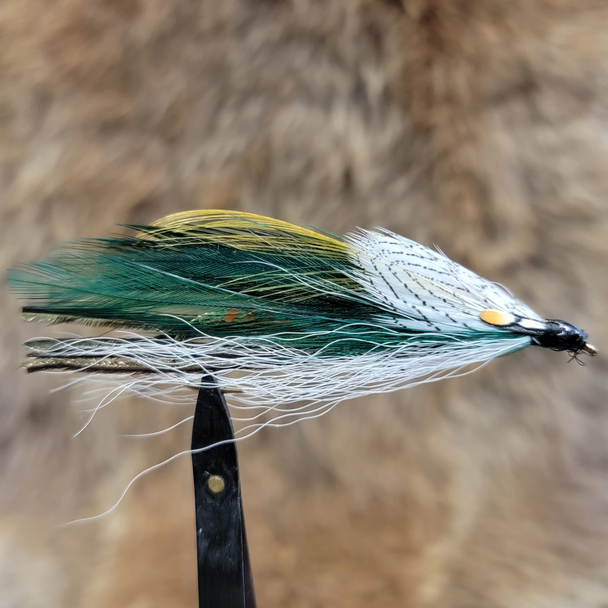 Green Ghost Streamer – Hunted Treasures
